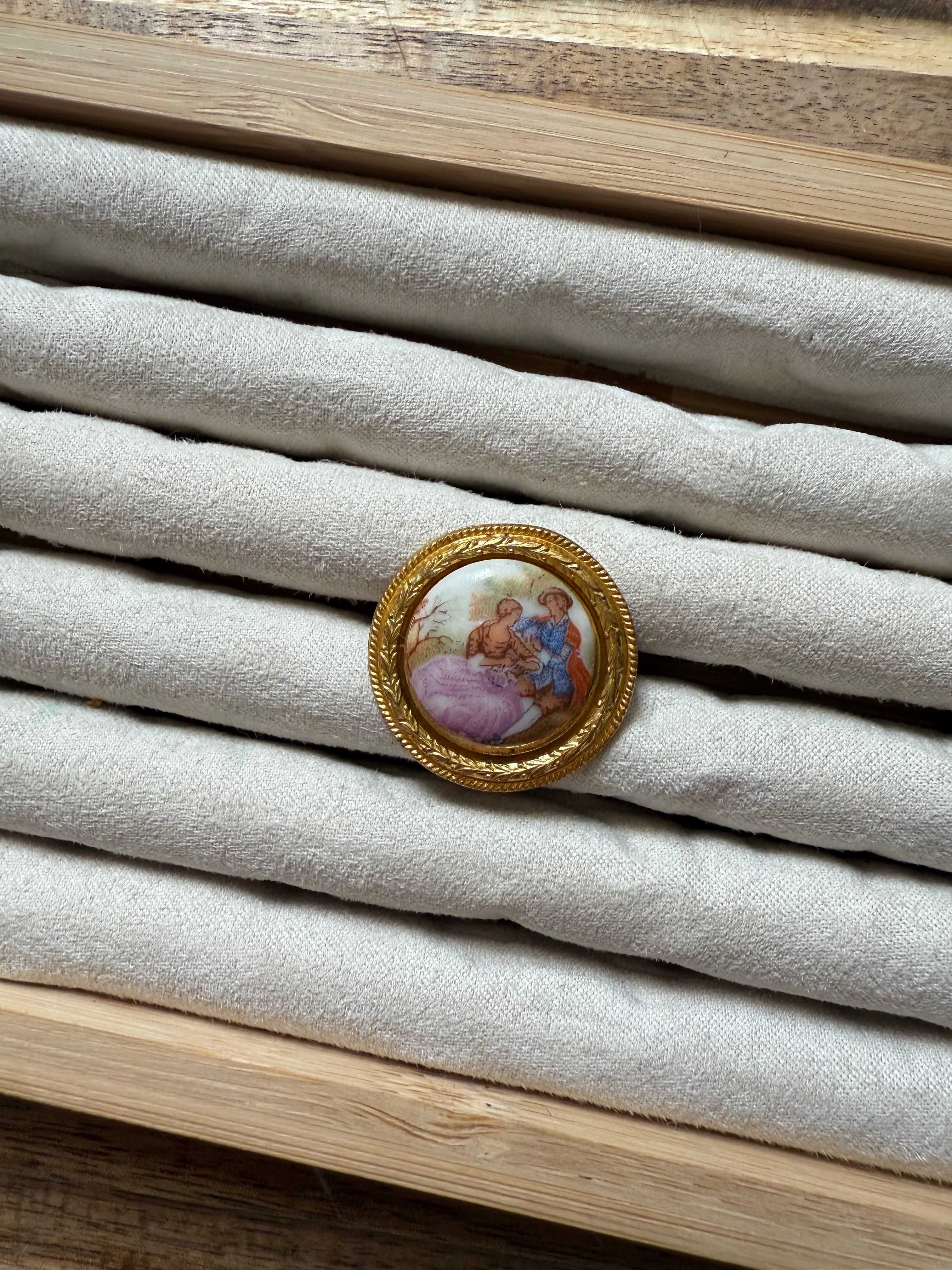 Renaissance Pin – Fast is in the Past
